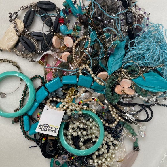 costume | Jewelry | Bulk Costume Jewelry Over 5 Pieces 4 Lbs | Poshmark